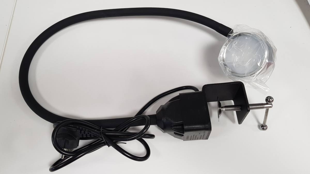 Luč LED črna SW 30